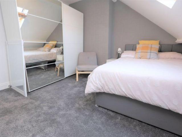 1 bedroom flat share to rent