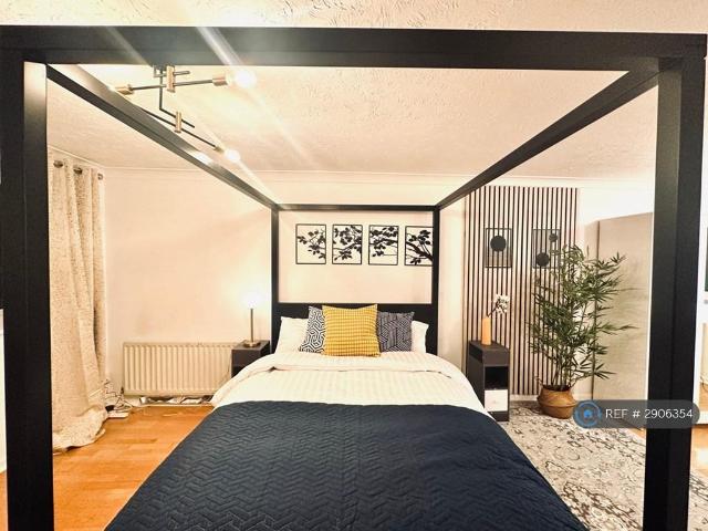 1 bedroom flat share to rent