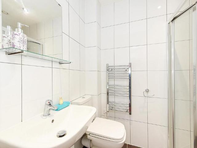 1 bedroom flat share to rent