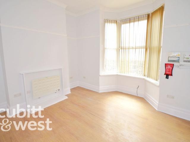 1 bedroom flat share to rent