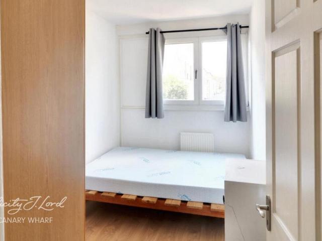 1 bedroom flat share to rent