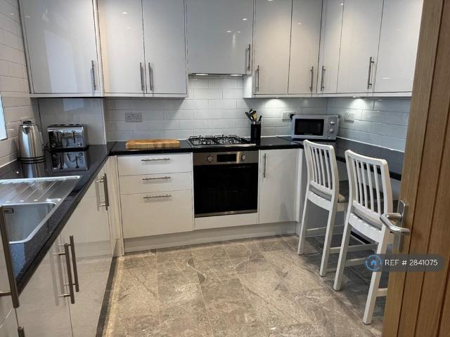 1 bedroom flat share to rent