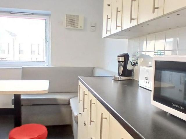 1 bedroom flat share to rent