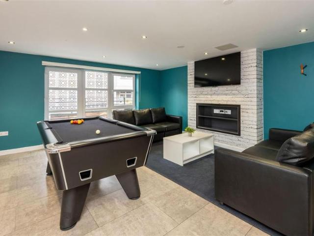 1 bedroom flat share to rent