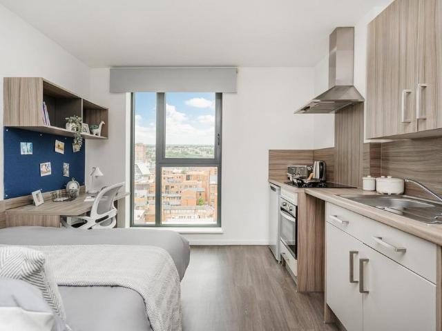 1 bedroom flat share to rent