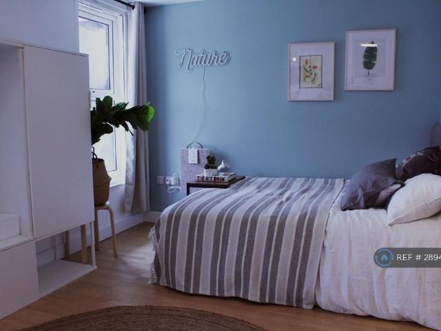 1 bedroom flat share to rent