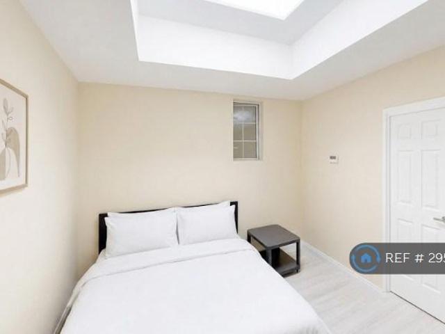 1 bedroom flat share to rent