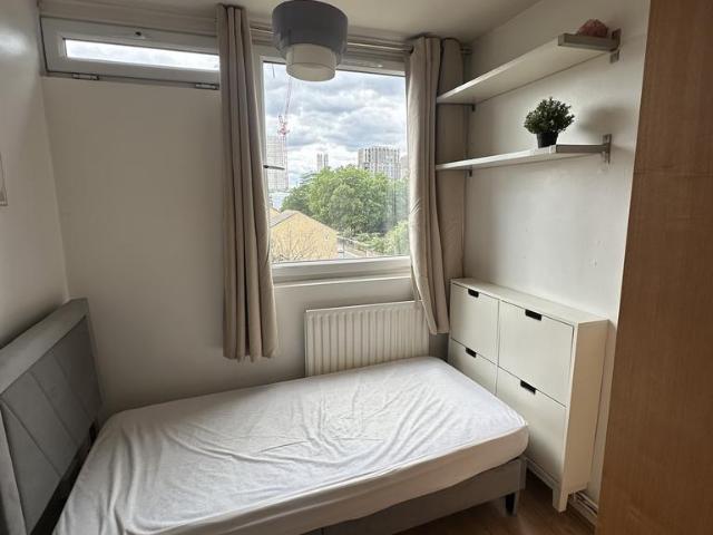 1 bedroom flat share to rent