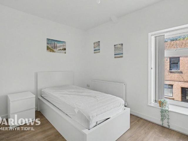 1 bedroom flat share to rent