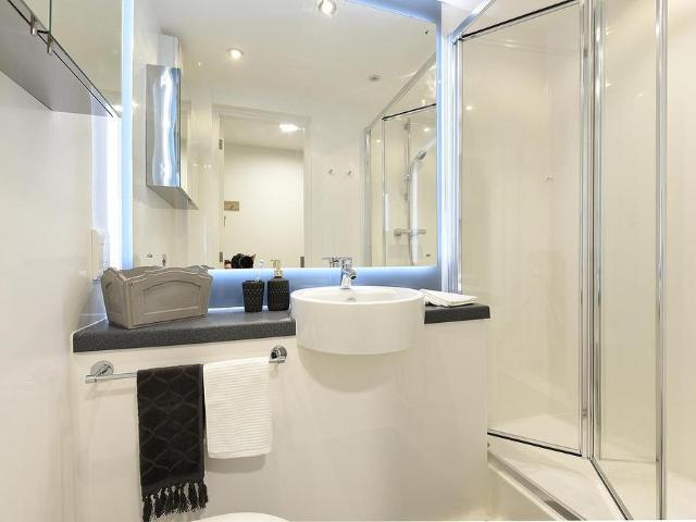 1 bedroom flat share to rent