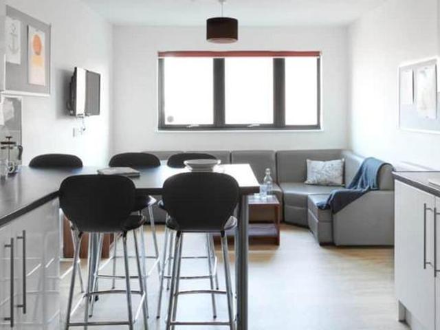 1 bedroom flat share to rent