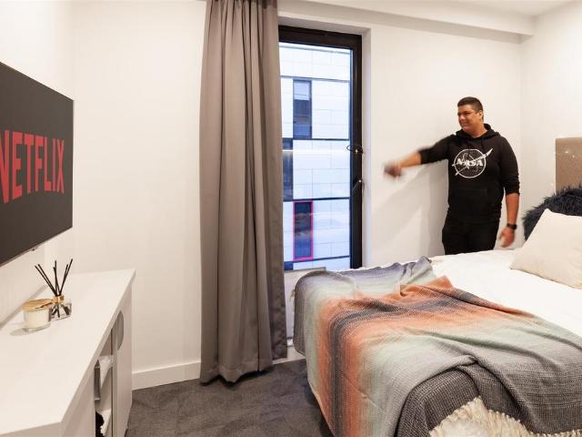 1 bedroom flat share to rent
