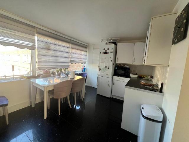 1 bedroom flat share to rent