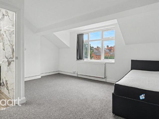 1 bedroom flat share to rent