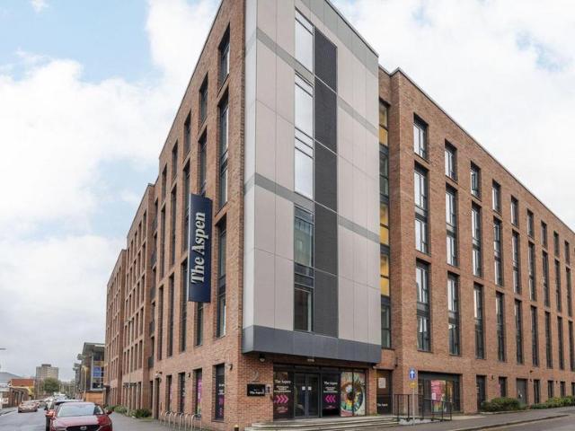 1 bedroom flat share to rent