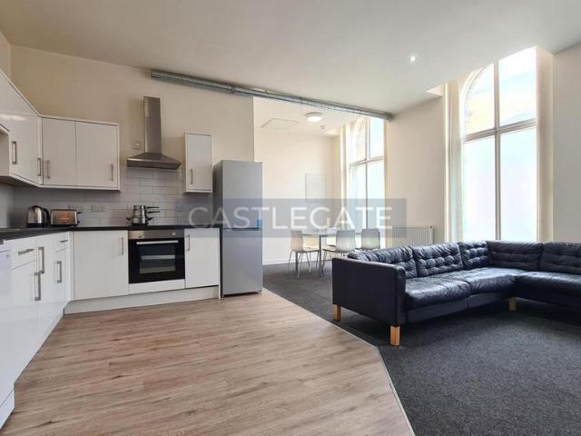 1 bedroom flat share to rent