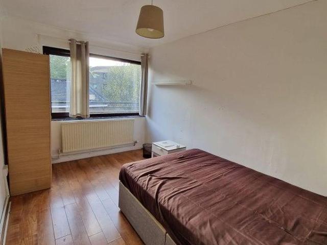 1 bedroom flat share to rent