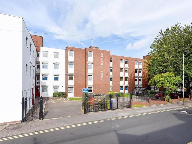 1 bedroom flat share to rent