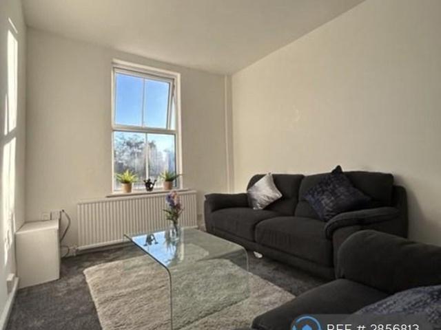 1 bedroom flat share to rent