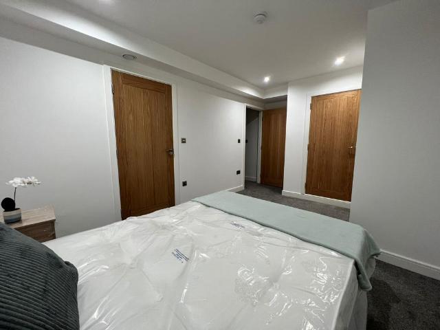 1 bedroom flat share to rent