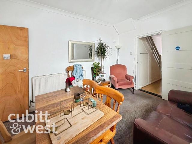 1 bedroom flat share to rent