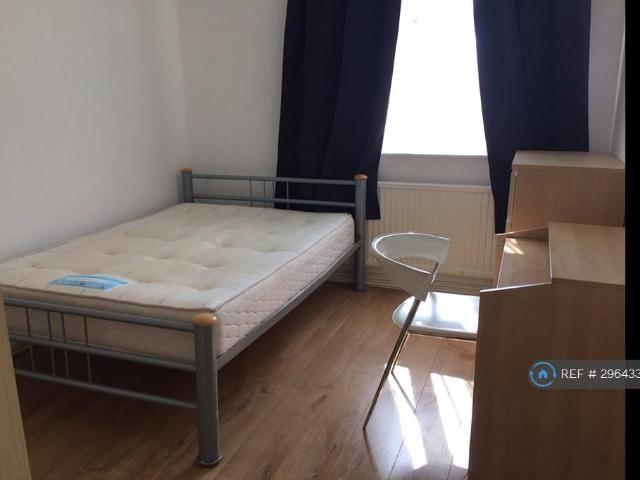 1 bedroom flat share to rent