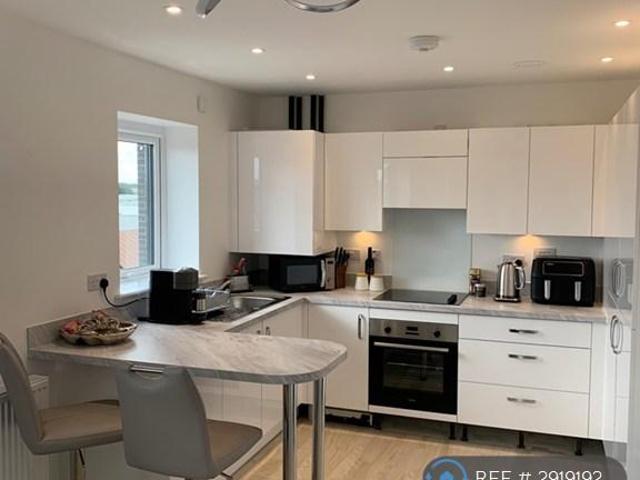 1 bedroom flat share to rent