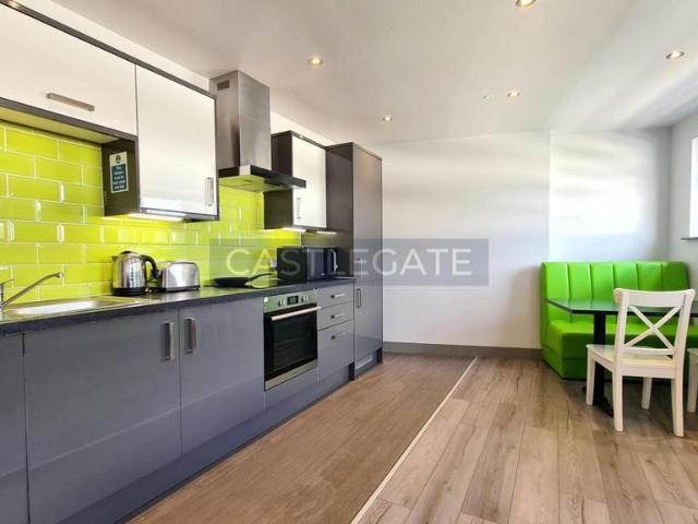 1 bedroom flat share to rent