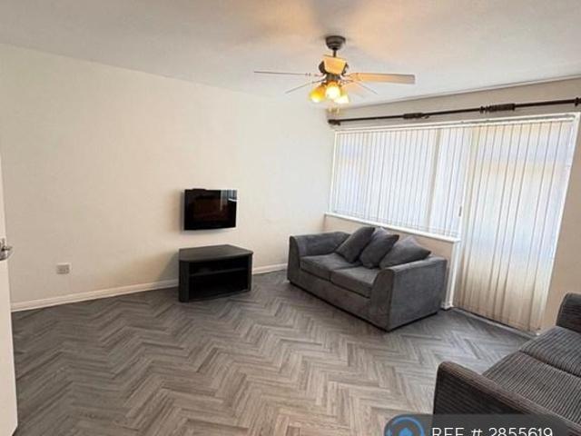 1 bedroom flat share to rent