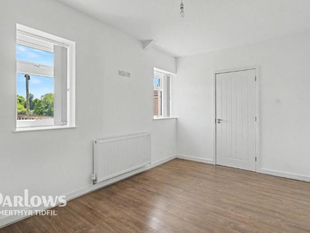 1 bedroom flat share to rent