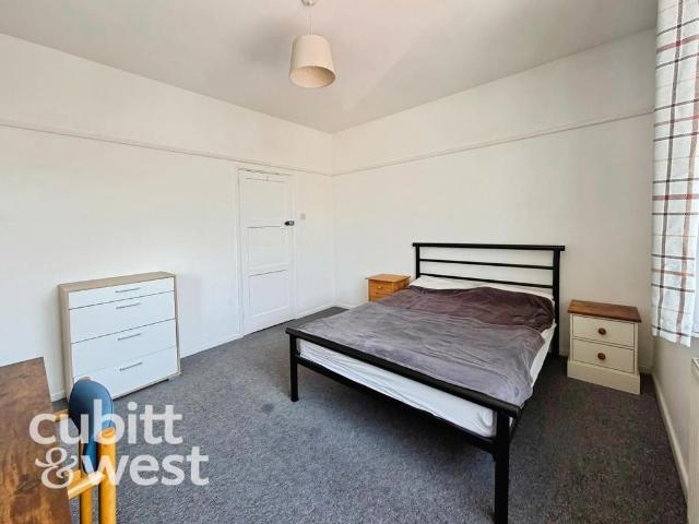 1 bedroom flat share to rent