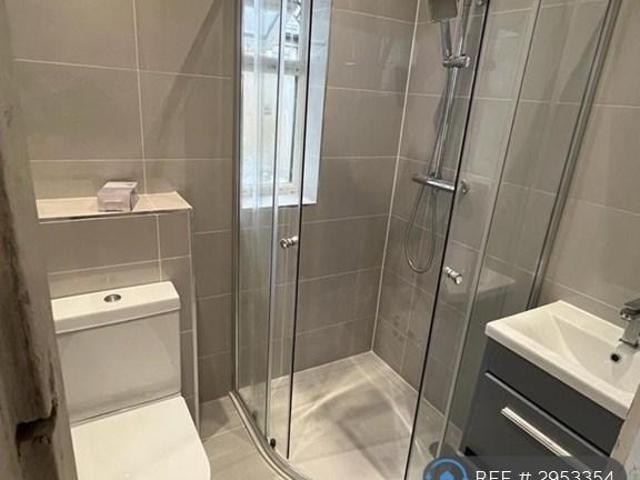 1 bedroom flat share to rent
