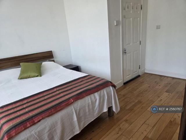 1 bedroom flat share to rent