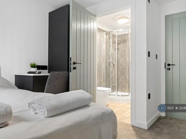 1 bedroom flat share to rent