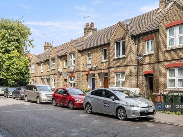 1 bedroom flat share to rent