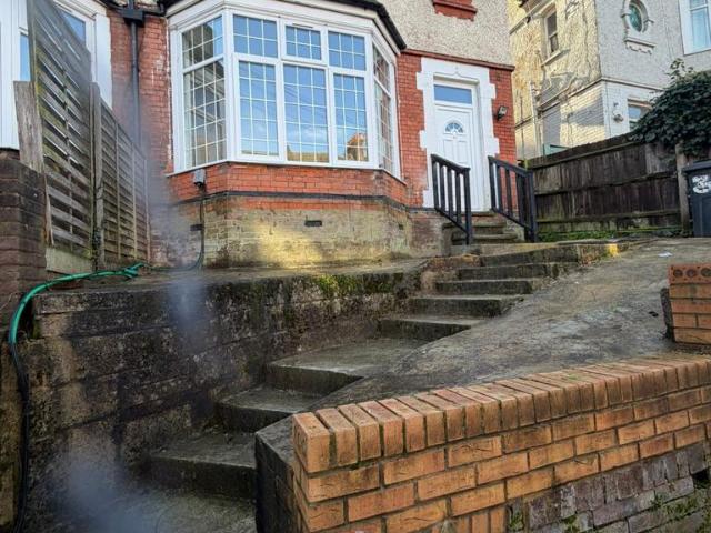 1 bedroom flat share to rent