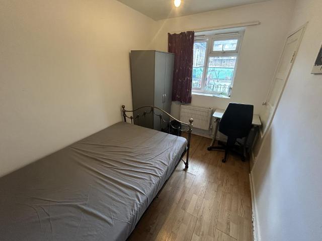 1 bedroom flat share to rent