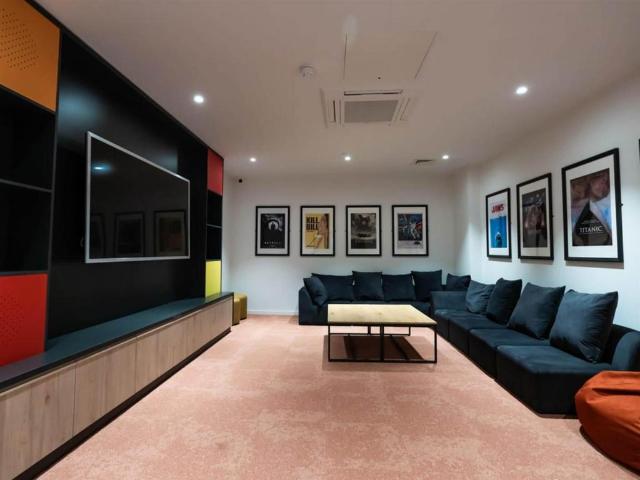 1 bedroom flat share to rent