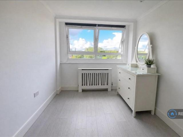 1 bedroom flat share to rent