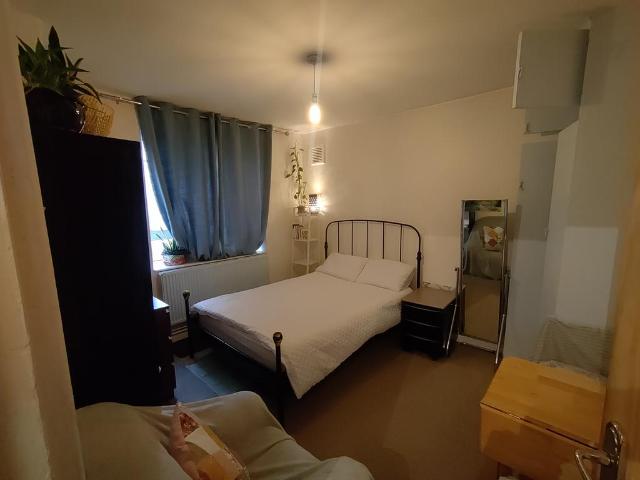 1 bedroom flat share to rent