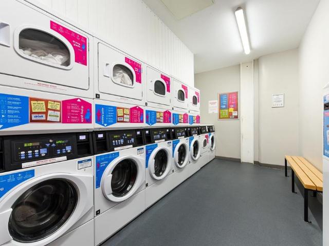 1 bedroom flat share to rent