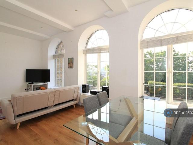 1 bedroom flat share to rent