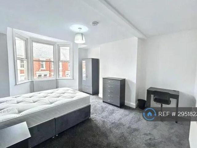 1 bedroom flat share to rent