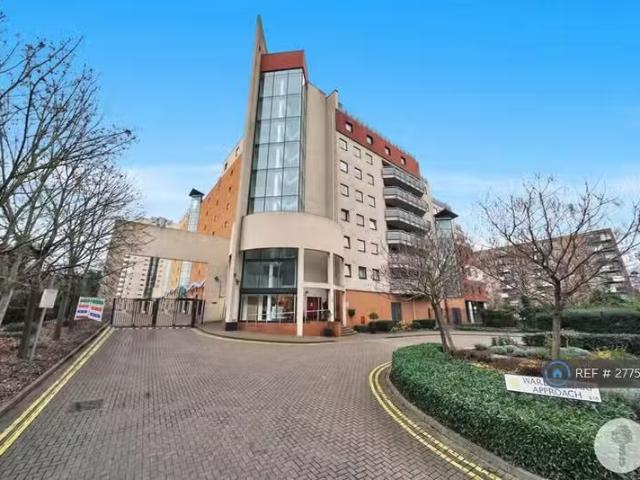 1 bedroom flat share for rent in Wards Wharf Approach, London.