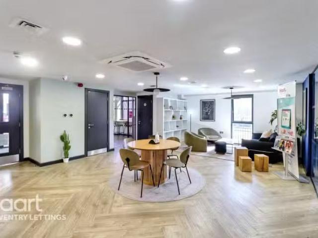 1 bedroom flat share for rent in West Street, Coventry, CV1
