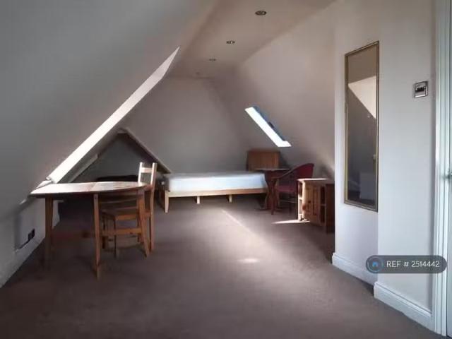 1 bedroom flat share for rent in Winton, Bournemouth, BH9