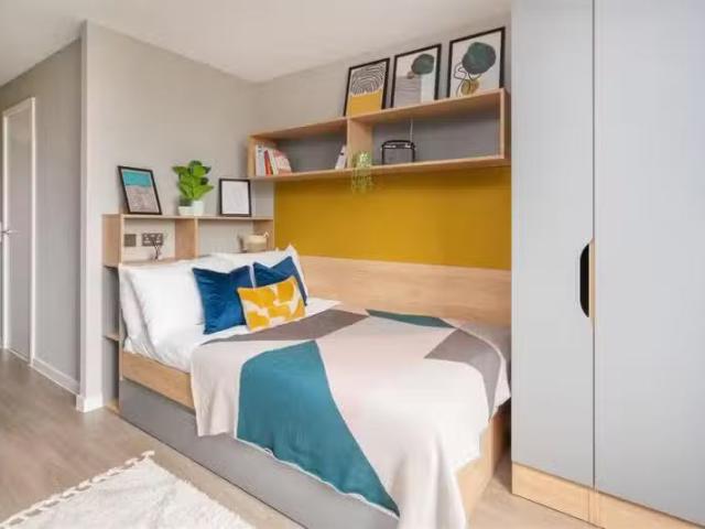 1 bedroom flat share for rent in Bristol Student September.