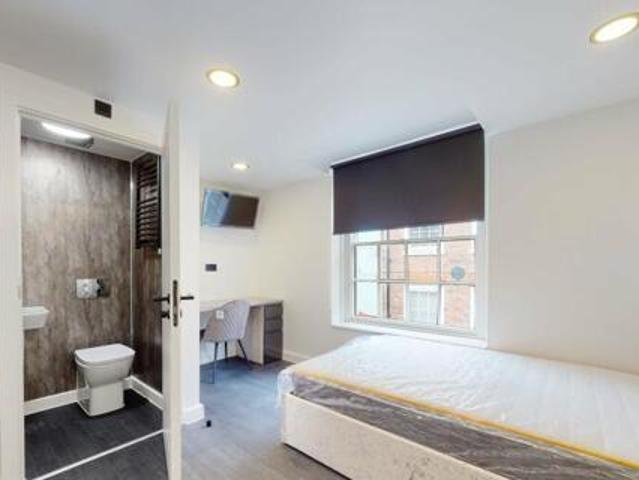 1 Bedroom Flat Share For Rent In City Centre