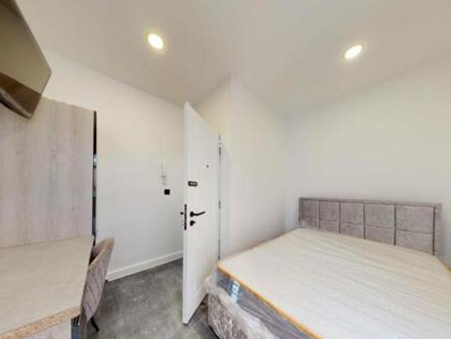 1 Bedroom Flat Share For Rent In City Centre