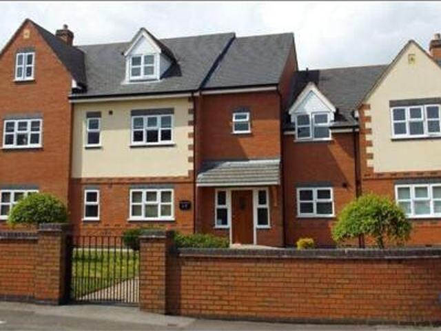 1 Bedroom Flat Share For Rent In Coleshill, Birmingham